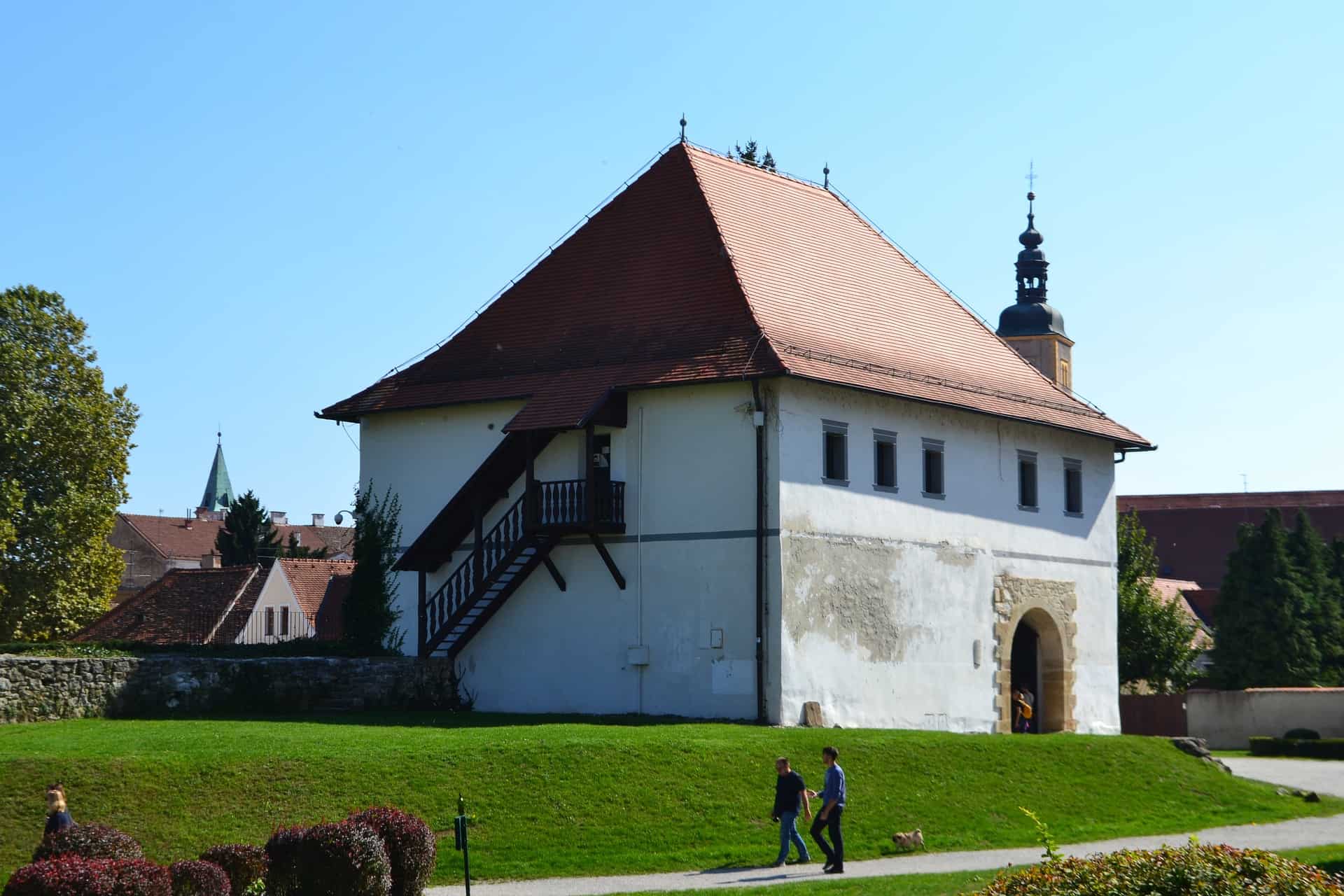 Baroque Varaždin and Mystic Trakošćan Castle